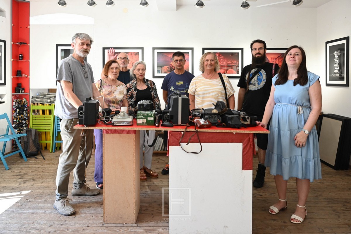 [U OKU KAMERE] U Rijeci održan Fotobuvljak – očuvanje fotografske ...