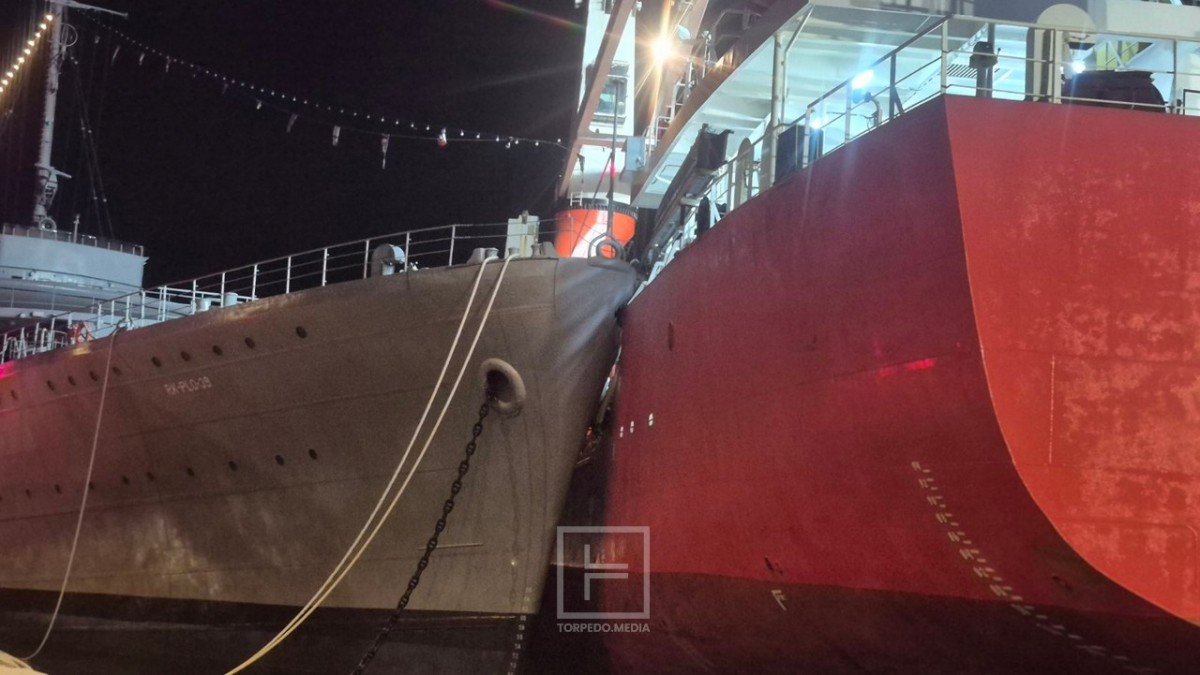 [VIDEO/FOTO] Pomorska havarija u riječkom portu: trgovački brod udario ...