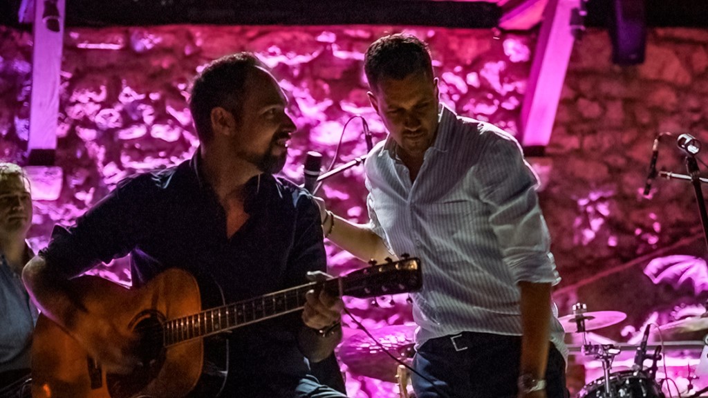 'An Evening With Eric Clapton’s Songs': Ivan Pešut i Marko Tolja ...