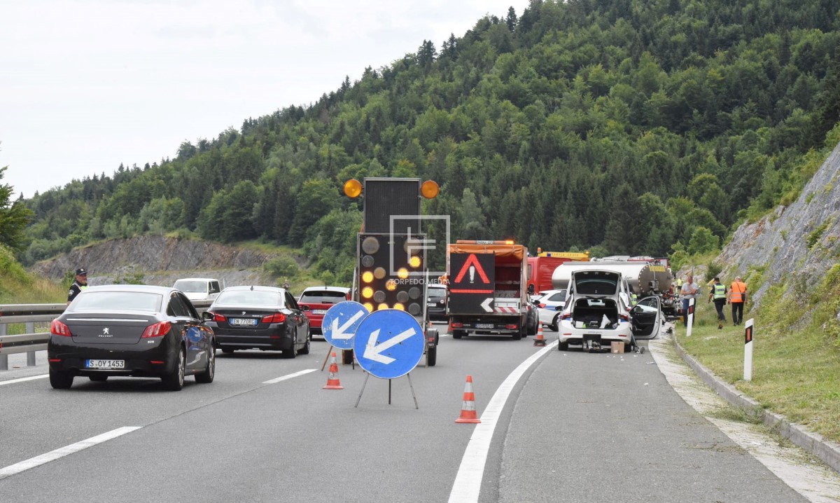 Vozači, oprez! Prometna nesreća na autocesti A6